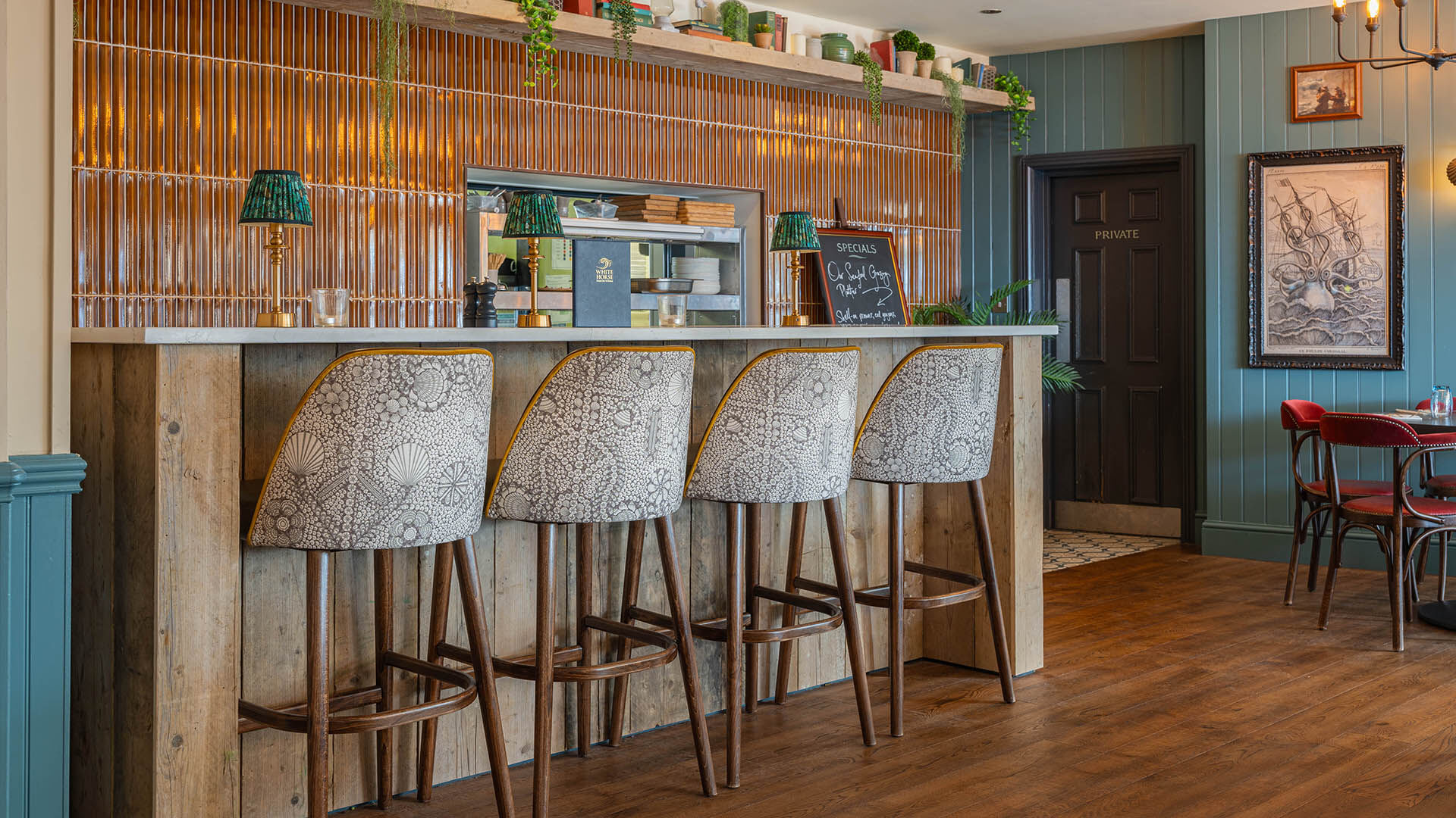 Concorde BGW | The White Horse